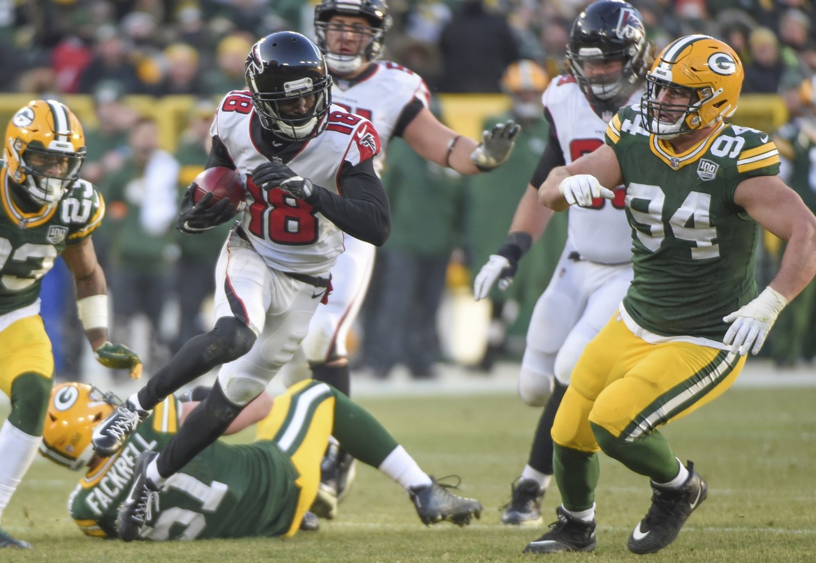 Roster Moves: Packers Release DT Mike Daniels & Sign DE Dean Lowry to 3 ...