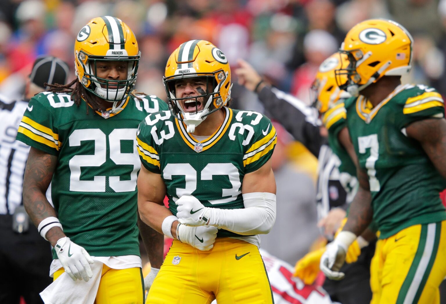 Packers Control Cardinals in 34-13 Win