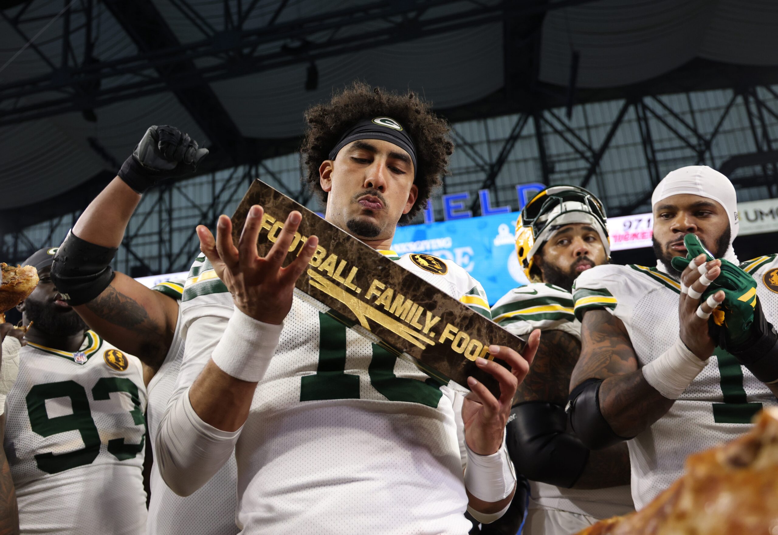 "THATS MY QB": Packers Fans React to Jordan Love Honor on Thanksgiving
