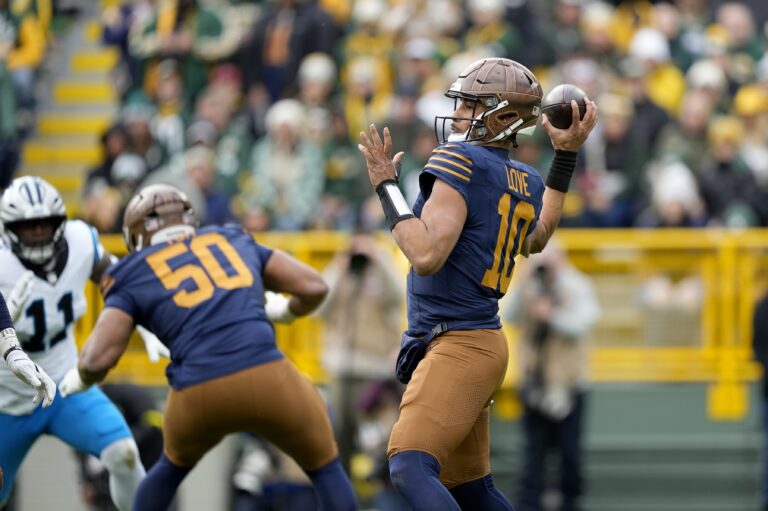 "AWFUL": NFL Legend Kurt Warner Doesn't Hold Back on Packers' Loss to Bears